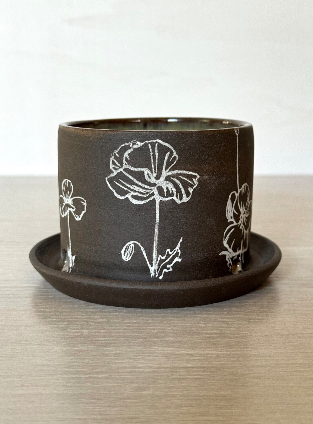 Small Poppy Planter With Attached Drainage Saucer, White Underglaze ...