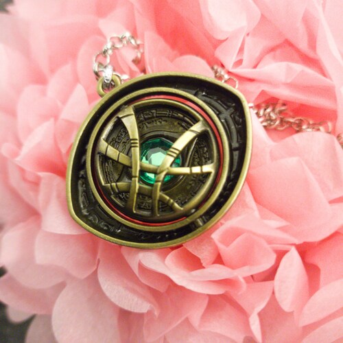 Dr Strange Eye of Agamotto Glow-in-the-dark Necklace Pendant - Etsy