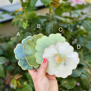 Green Flower Coasters, Handmade Epoxy Resin Coasters With Gold Accents ...