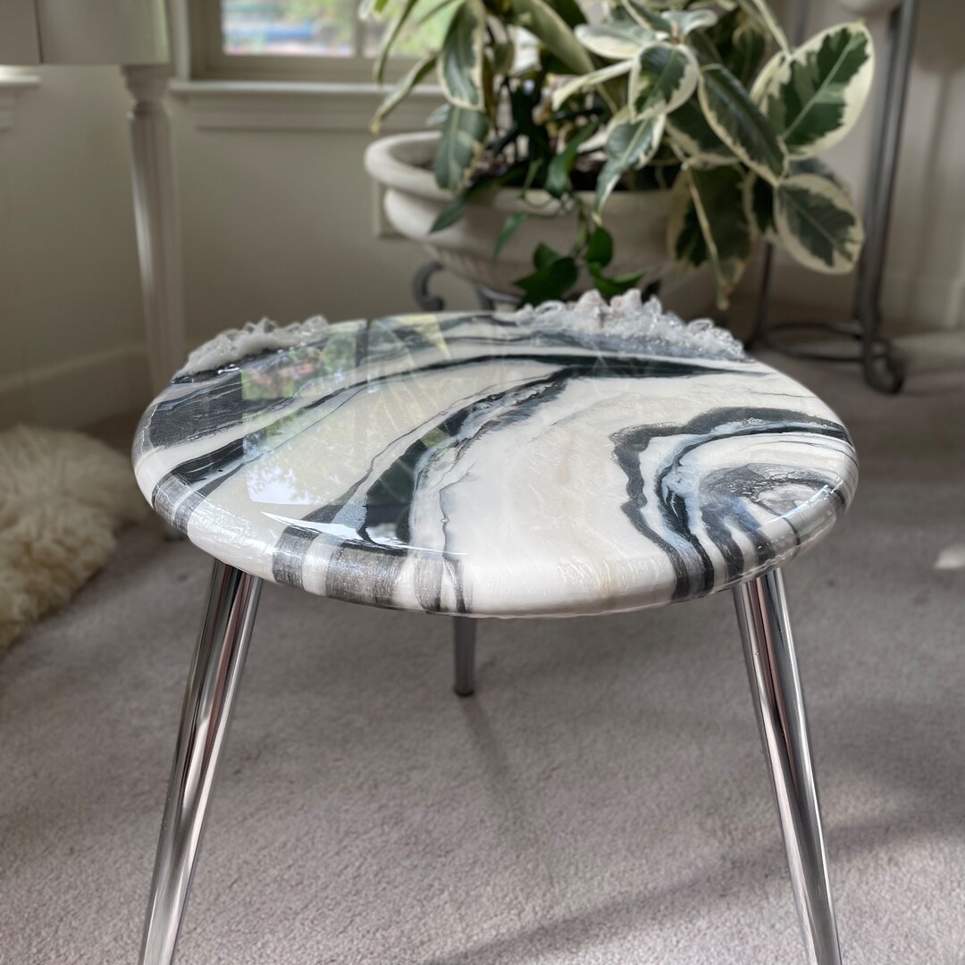 Small Handmade Geode Table With Real Geodes and Crystals, Resin and ...