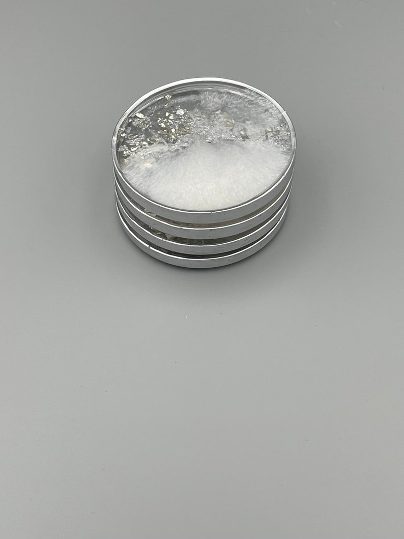 4 Round White and Silver Coaster Sets Made of Resin Silver - Etsy