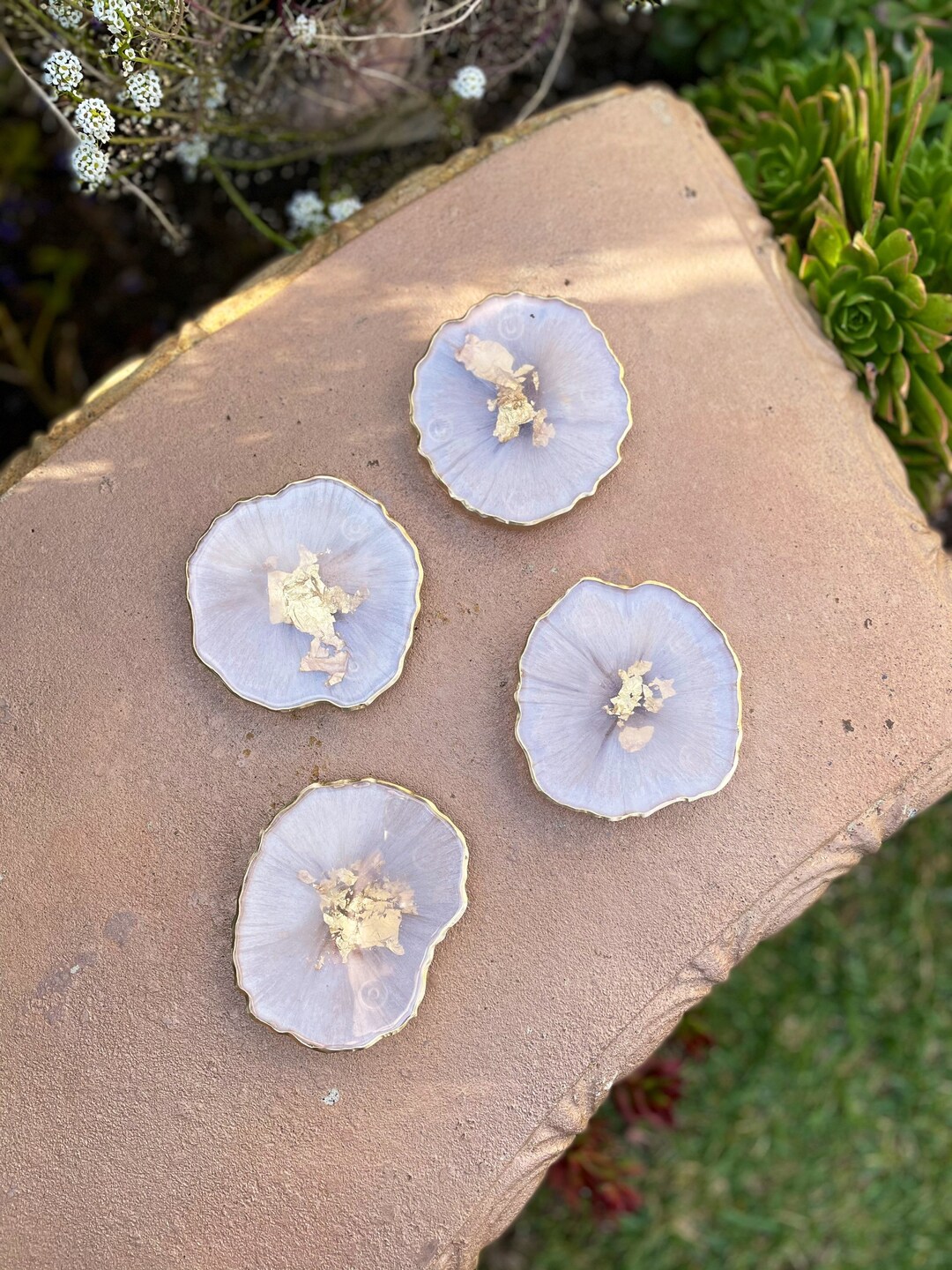 Light Pink and Gold Epoxy Resin Coasters With Geode / Agate Shape, Pink ...