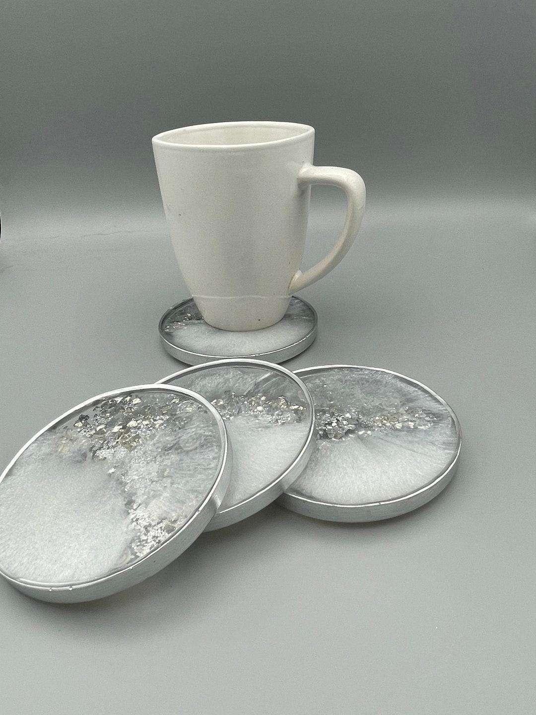 4” Round White and Silver Coaster Sets Made of Resin, Silver and White ...