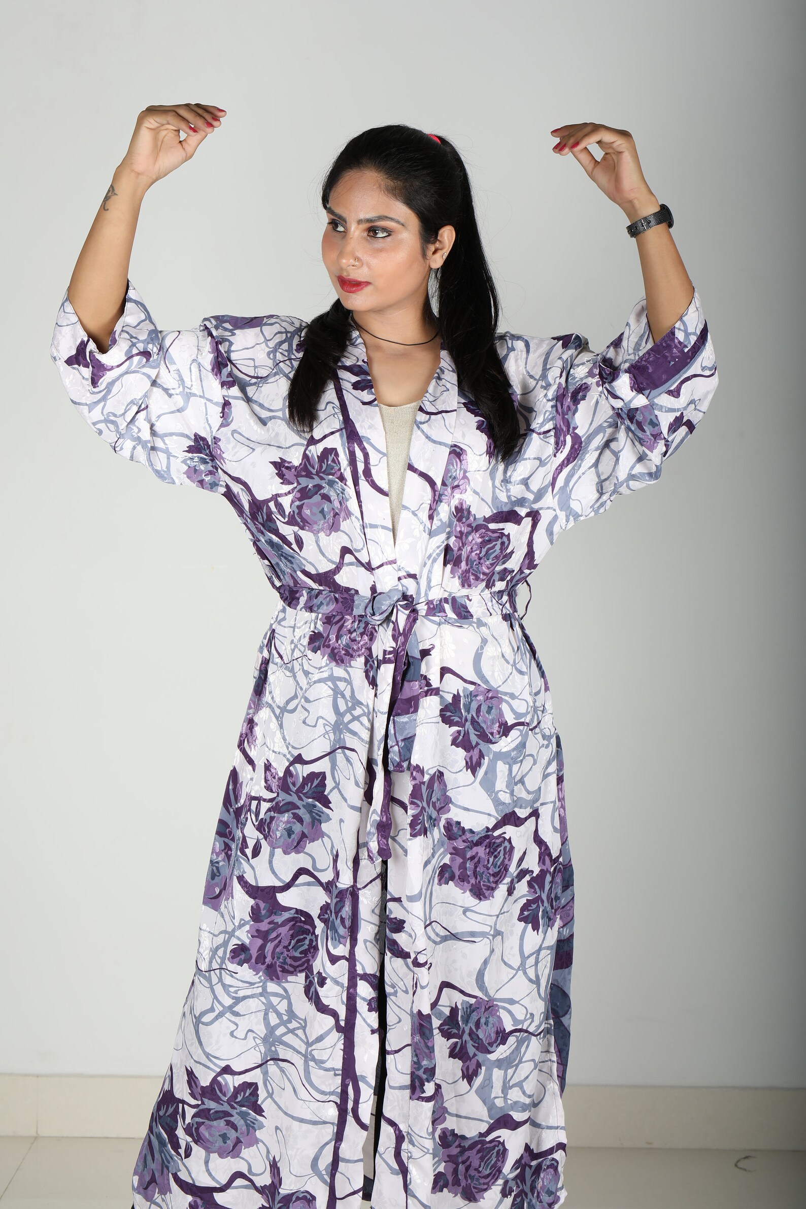 Women Luxury Long Kimono Art Sari Robe With Elegant Bridal Wear ...