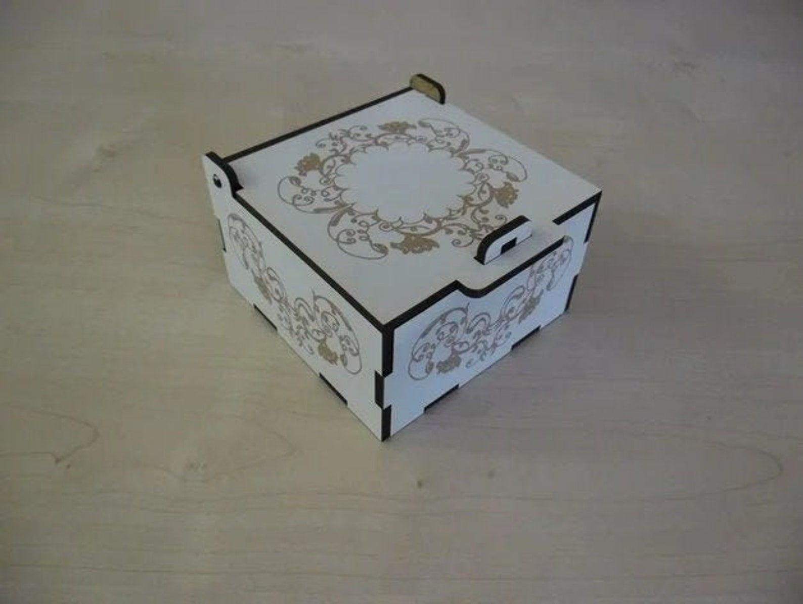 Engraved Small Box With Lid and Lock.laser Cut Files SVG DXF - Etsy
