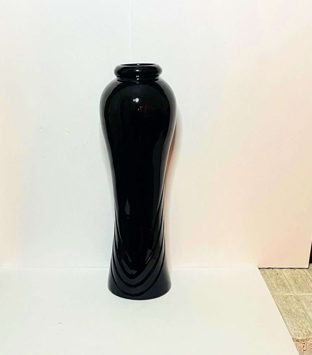 25-inch Art Deco Revival Black Floor Vase. 80s Deco Revival - Etsy Canada