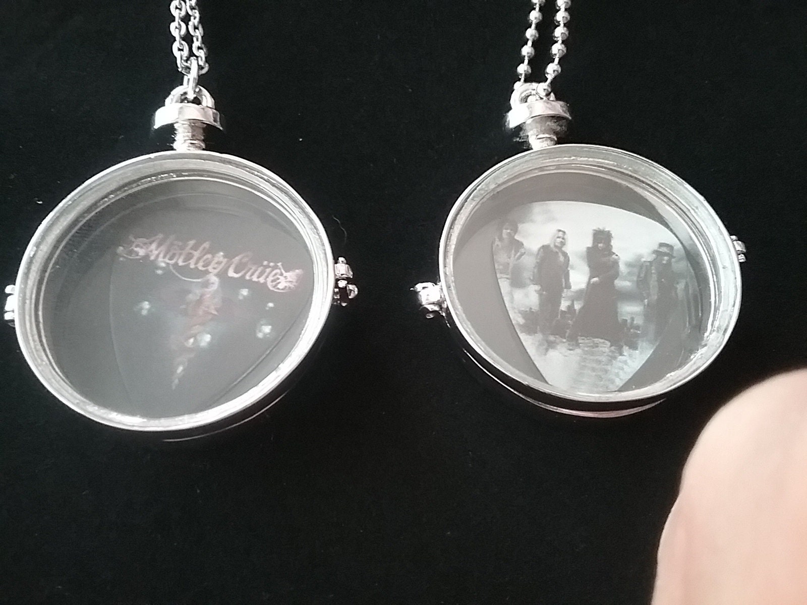 B6 Rock and Roll Band Guitar Pick Glass Locket Necklace Reversible ...
