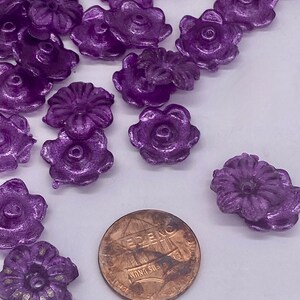 Dark Pearly Purple Wild Flower Floral Bead. Acrylic. 13mm ( 30 Pieces ...