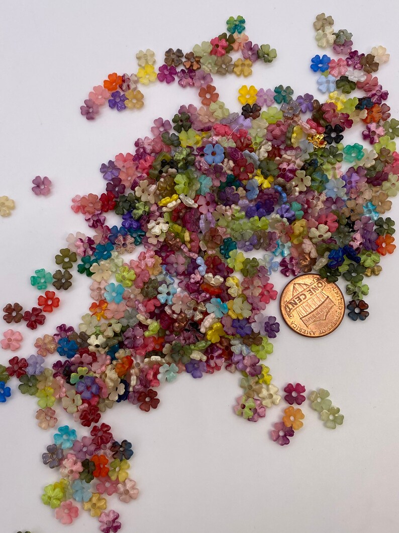 Hand Painted Tiny Flower Beads, Mixed Colors (200 Pc) - Etsy