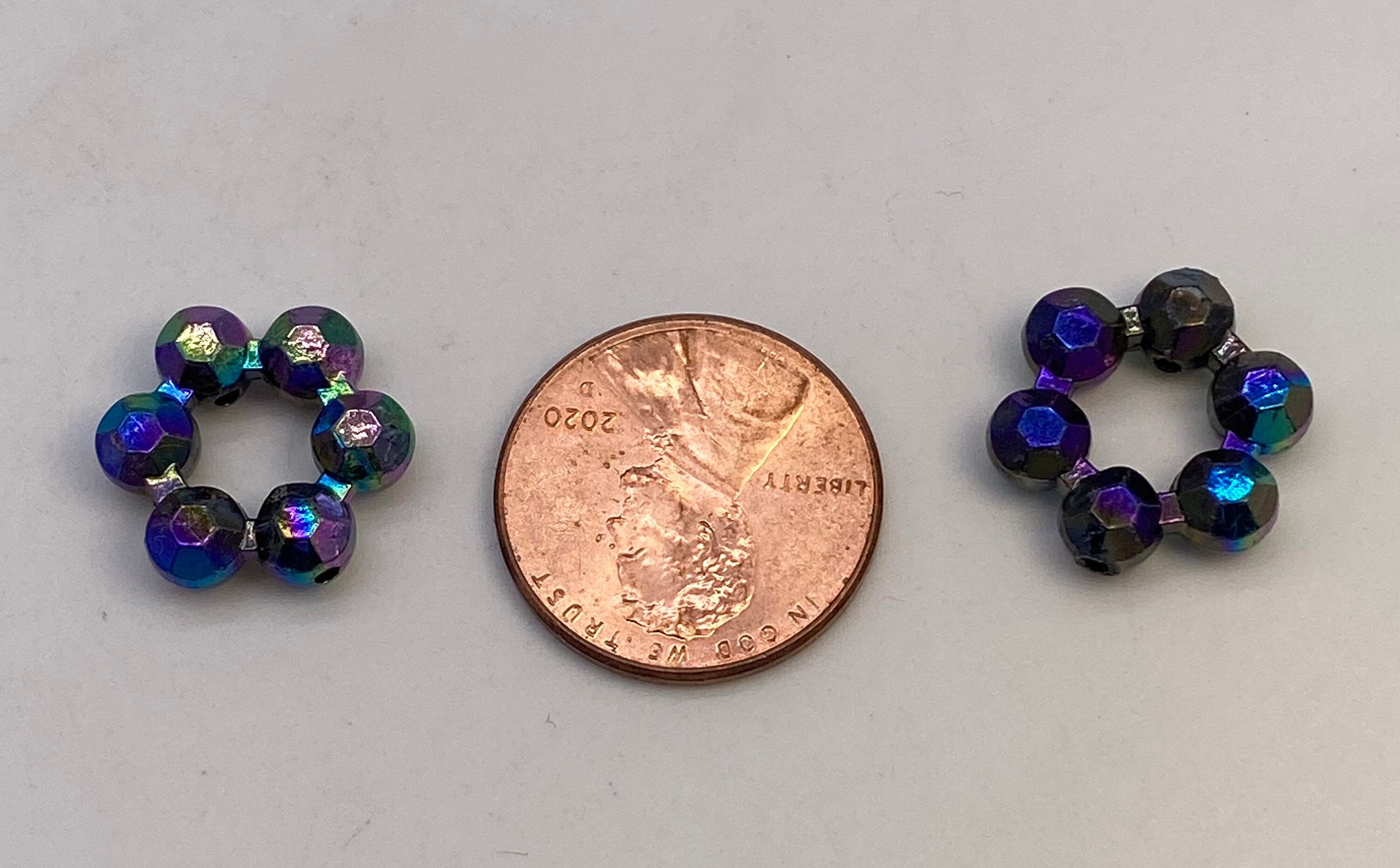 Round 6 Bead Connected Circle Bead. Acrylic ( 40 Pieces per Price ...