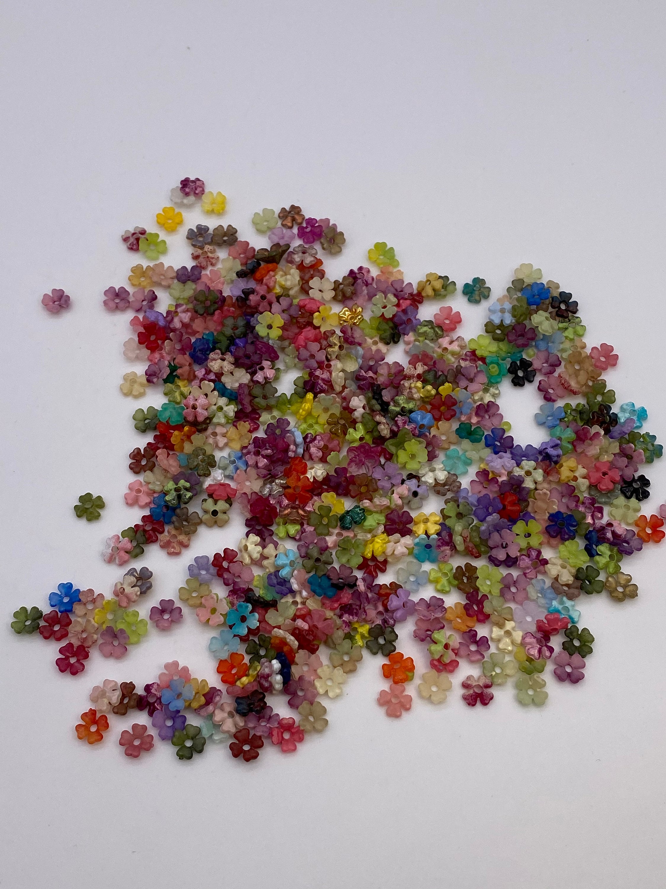 Hand Painted Tiny Flower Beads, Mixed Colors (200 Pc) - Etsy