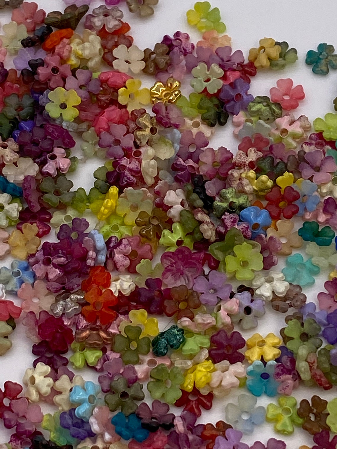 Mixed Lot of Hand Painted Tiny Flower Beads From Colleen - Etsy
