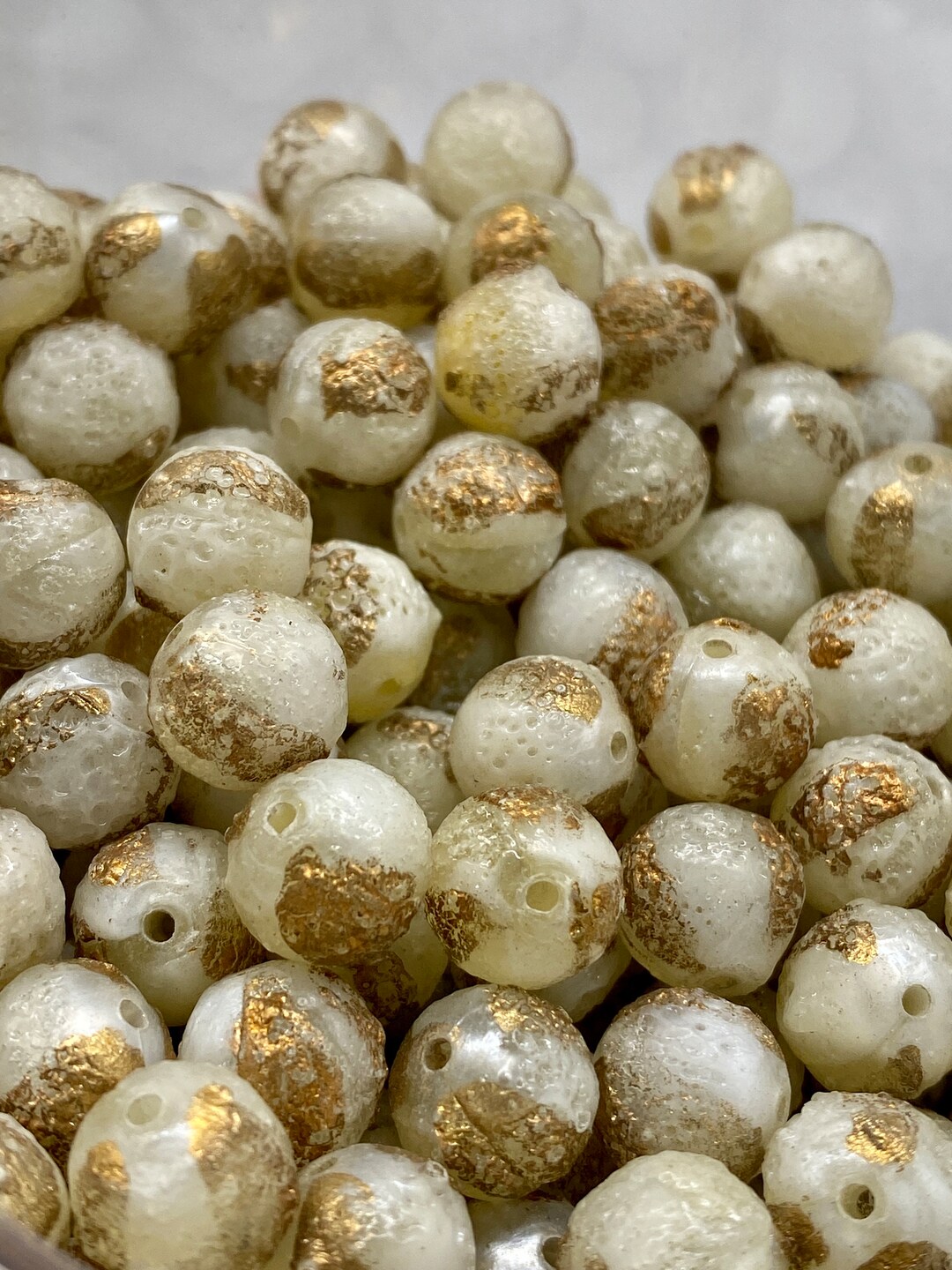 Vintage Lucite Textured Bead. Opaque Pearly White and Gold. 10mm ( 30 ...