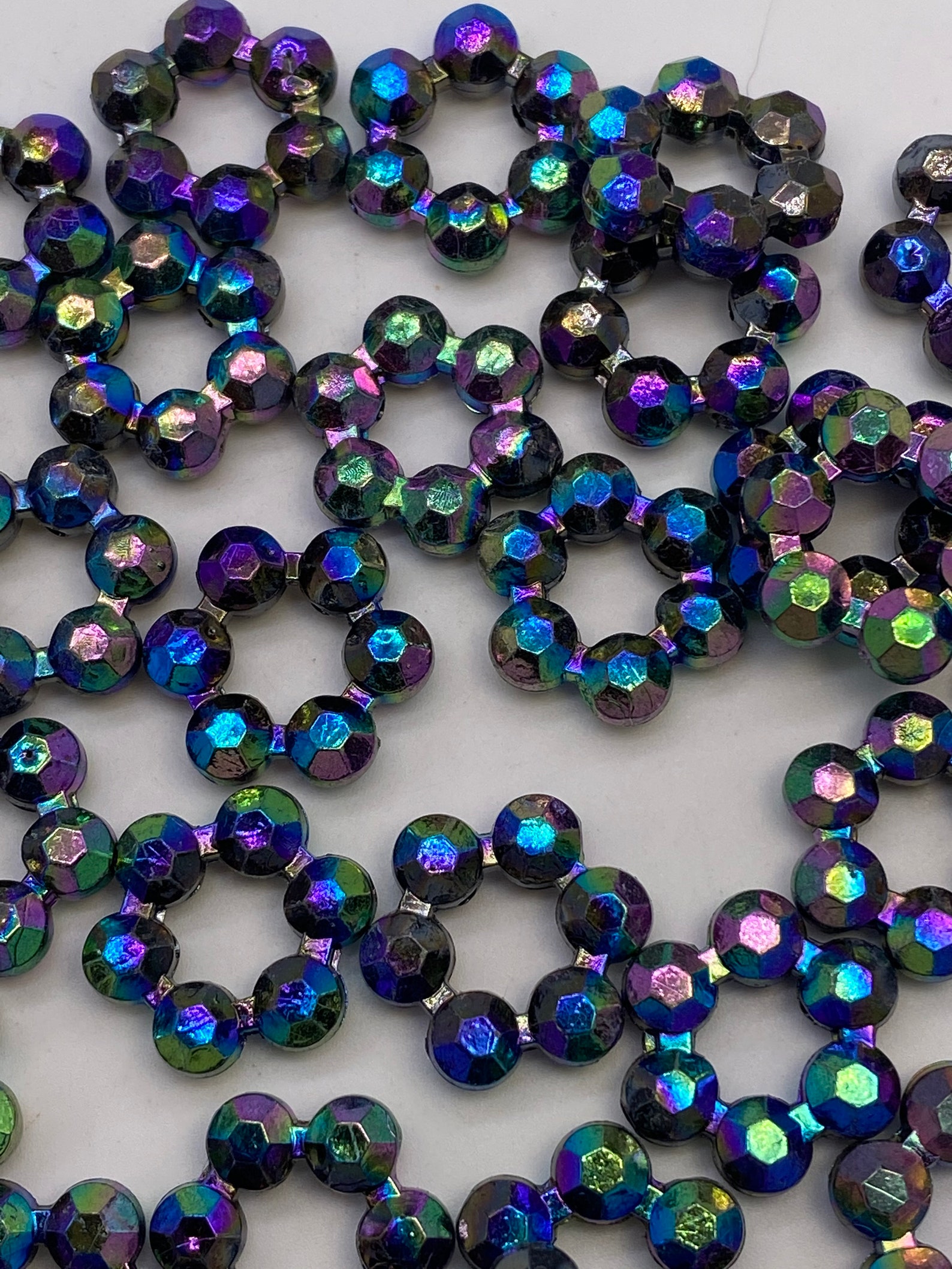 Round 6 Bead Connected Circle Bead. Acrylic ( 40 Pieces per Price ...