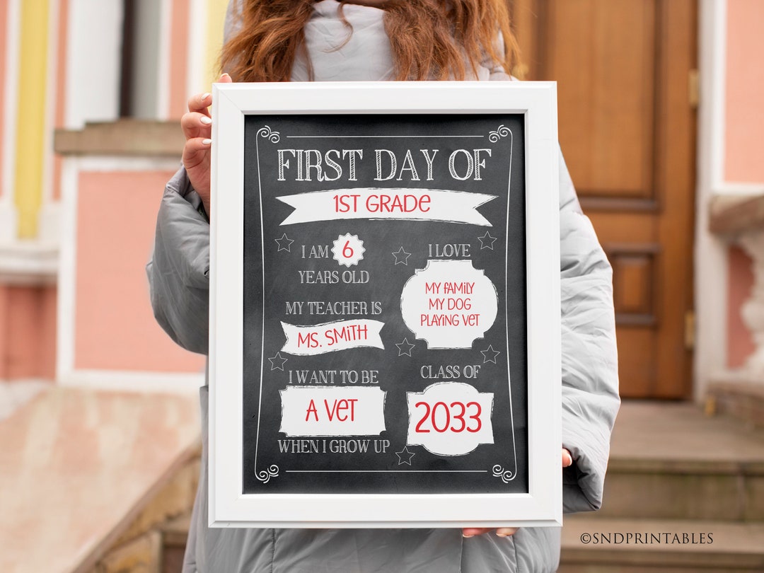 Back to School - First Day of School Chalkboard Art Printable Sign in 8 ...