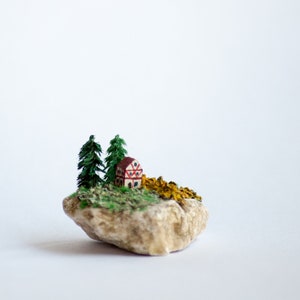 Deco Miniature Sculpture Micro House With Trees on Stone 0.8 Inches (2. ...