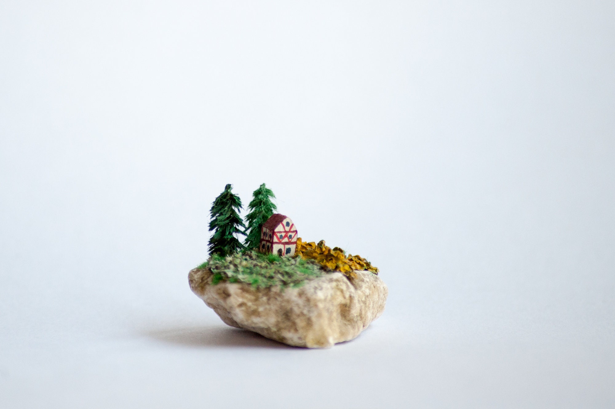 Deco Miniature Sculpture Micro House With Trees on Stone 0.8 Inches (2. ...