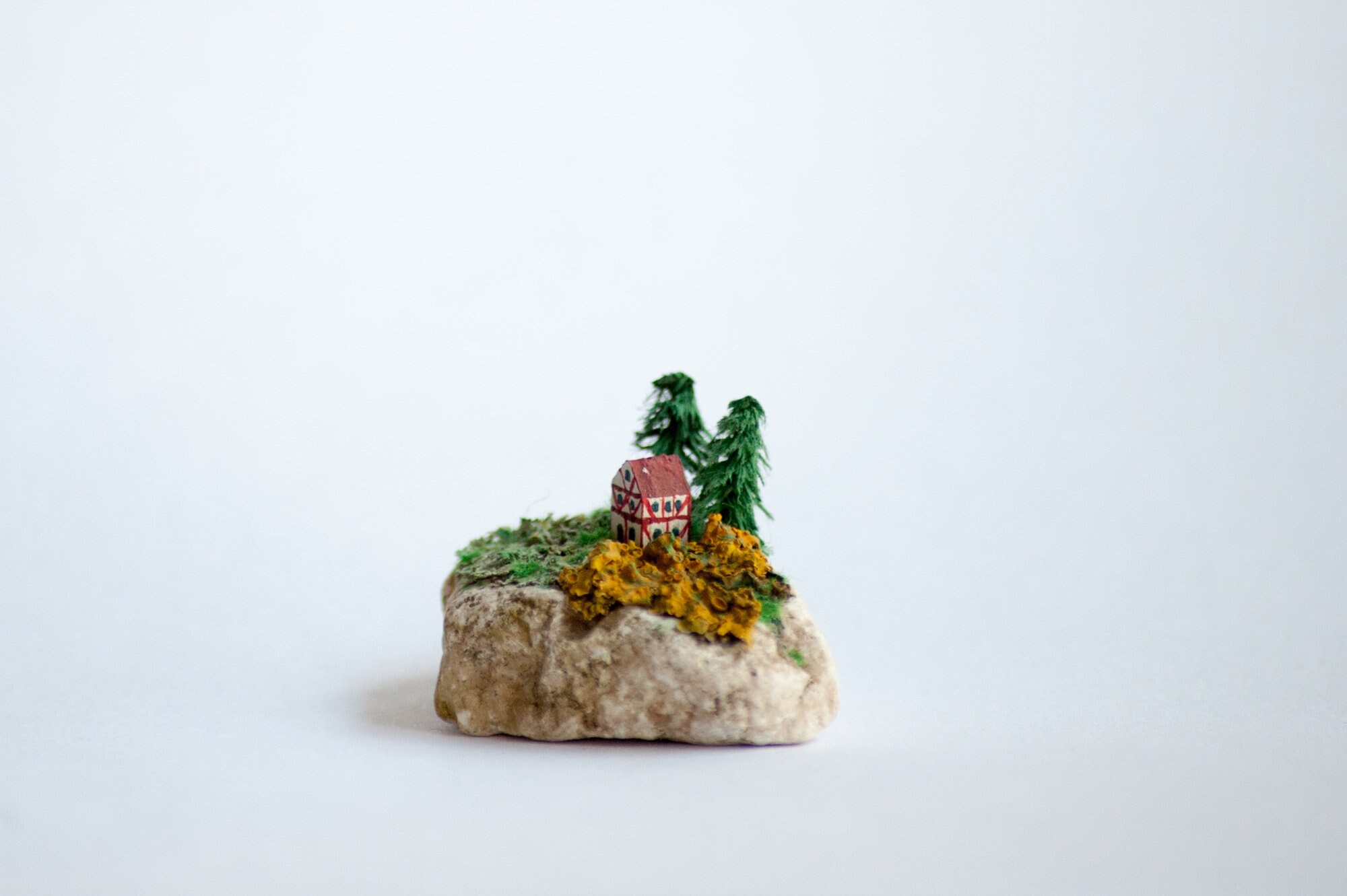 Deco Miniature Sculpture Micro House With Trees on Stone 0.8 - Etsy