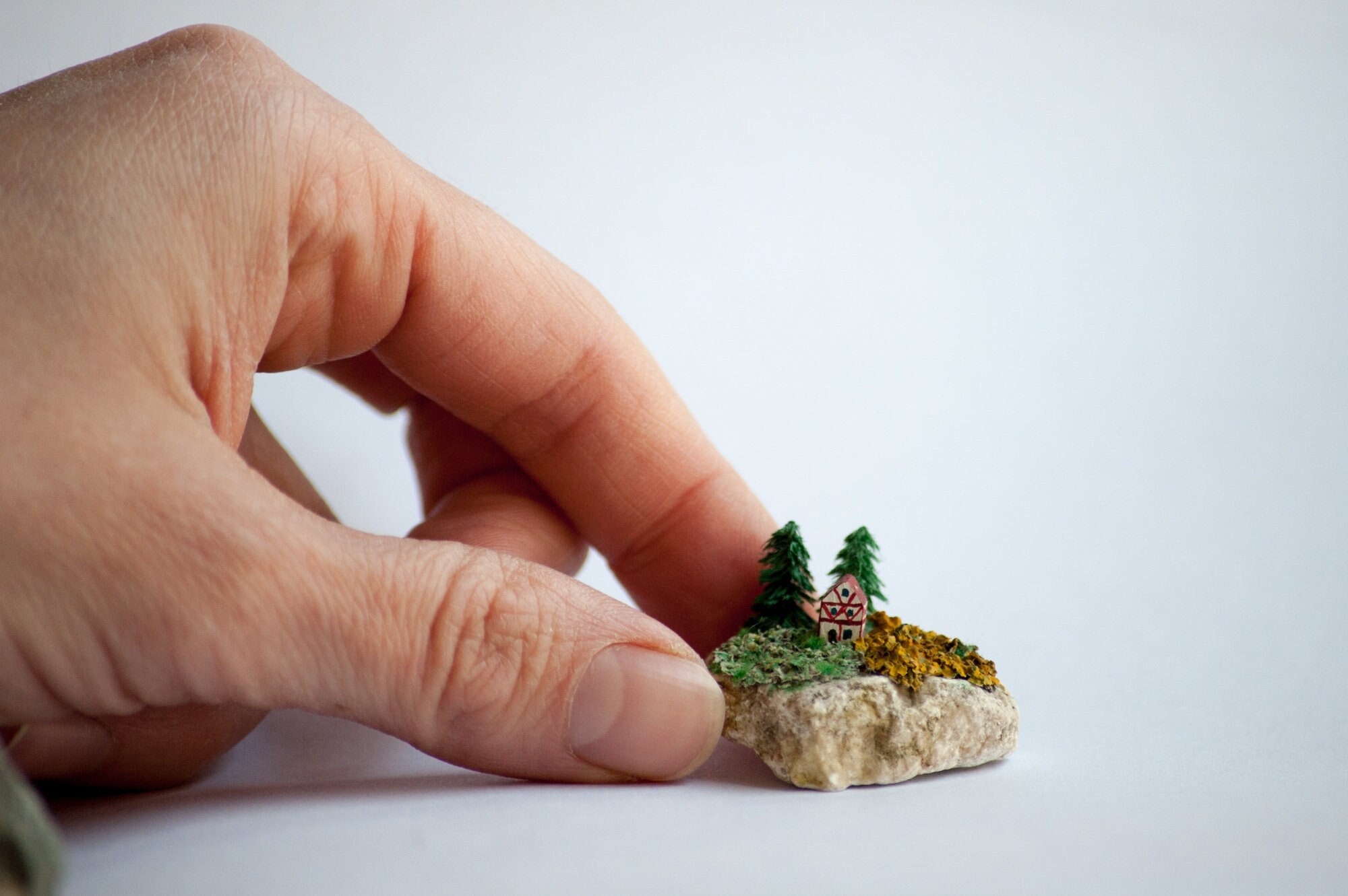 Deco Miniature Sculpture Micro House With Trees on Stone 0.8 - Etsy