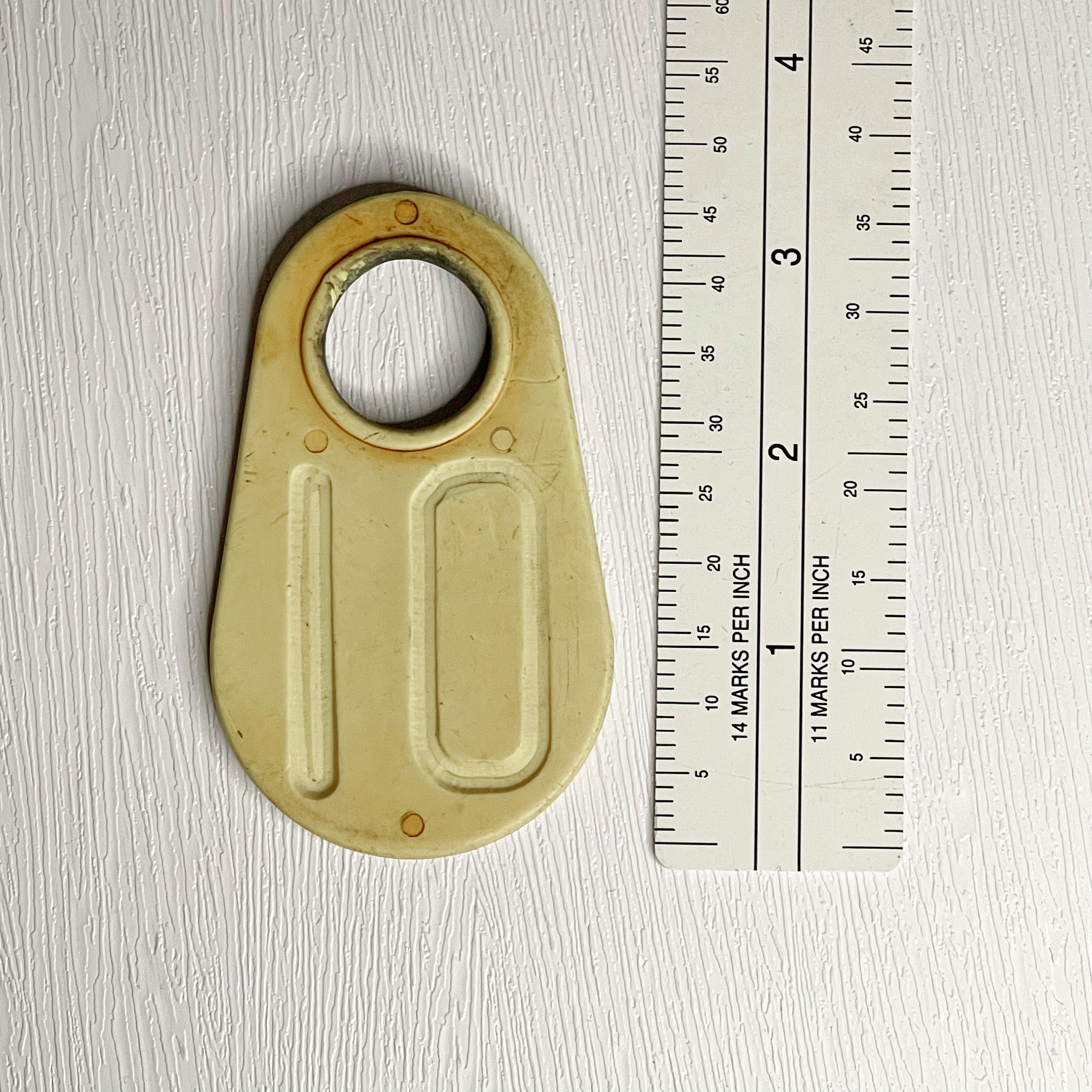 Vintage Plastic Cow Tags 1960s-1970s - Etsy