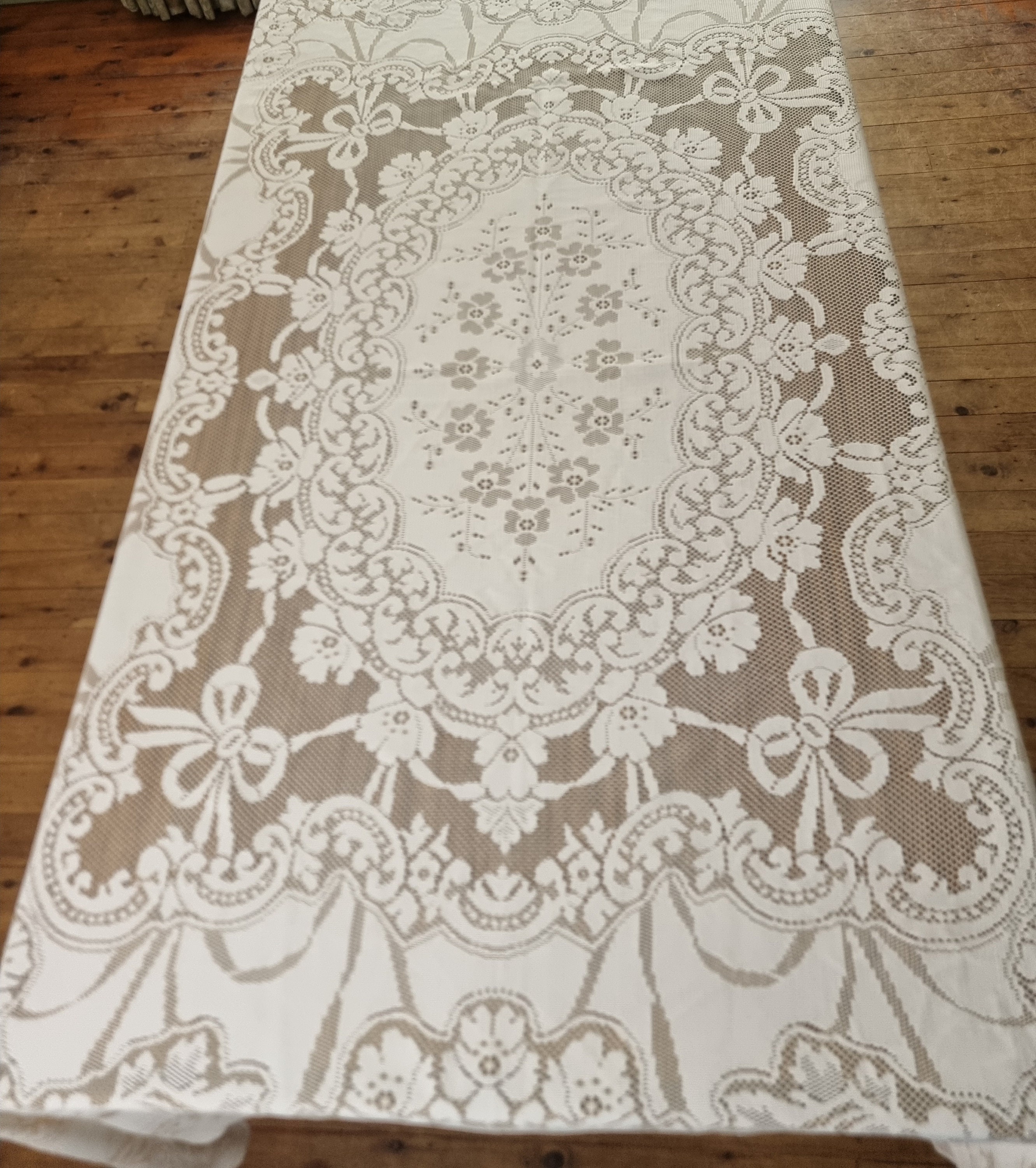 Beautiful Vintage Rectangle Lace Ivory Taupe Rectangle Tablecloth 182cm ...