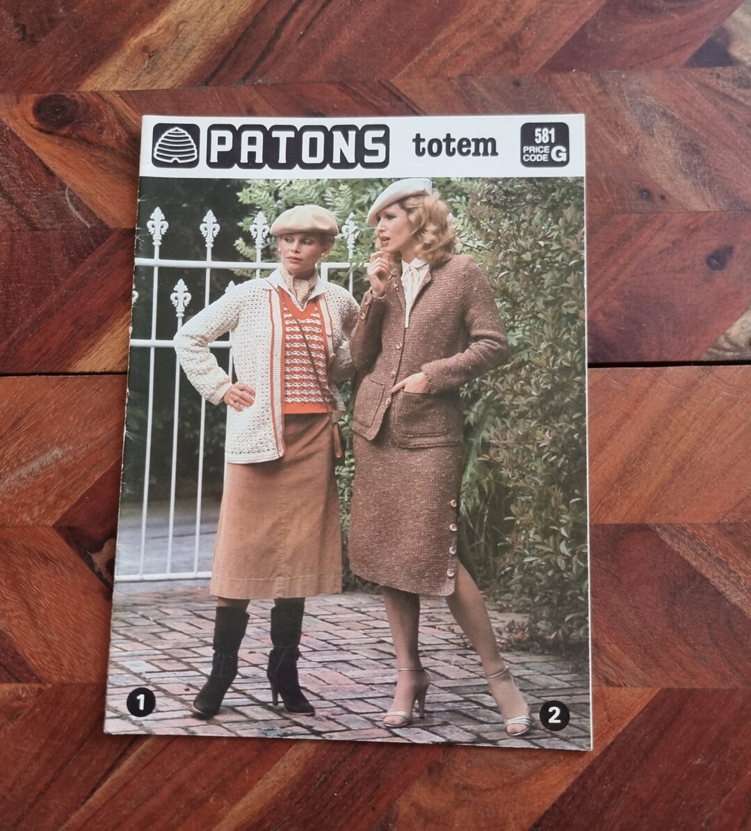 Vintage Patons Totem Knitting and Crochet Book 581 - Etsy