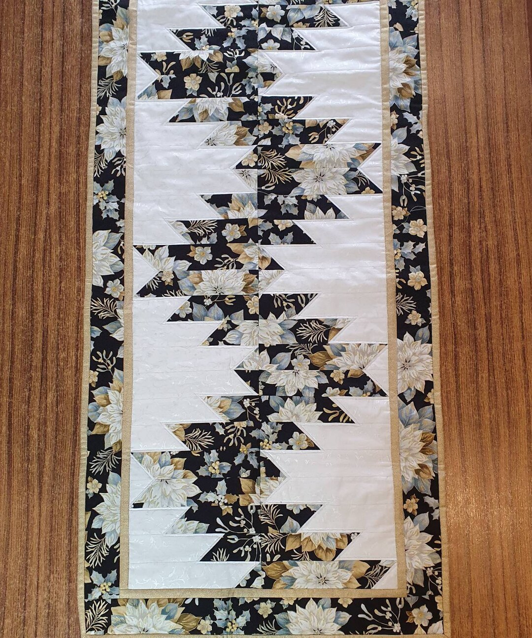 Stunning Ivory/black/gold Christmas Patchwork Table Runner - Etsy