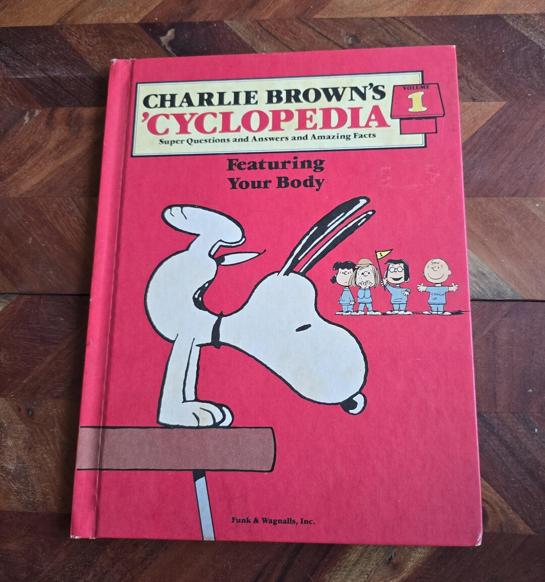 Vintage Children's Book - Charlie Browns Cyclopedia - Volume 1 ...
