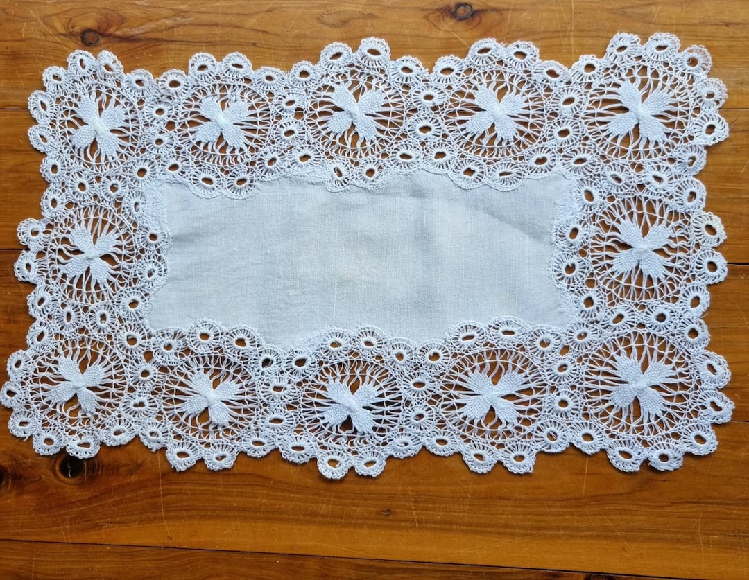 White Lace Doily Placemat Farmhouse Dresser Scarf Table Runner Matching ...