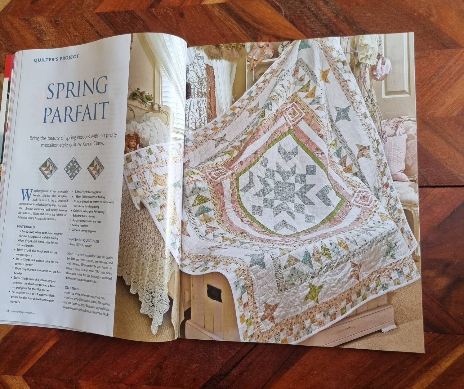 Australian Patchwork and Quilting Magazine - Vol 17 No. 11 - 10 Amazing ...