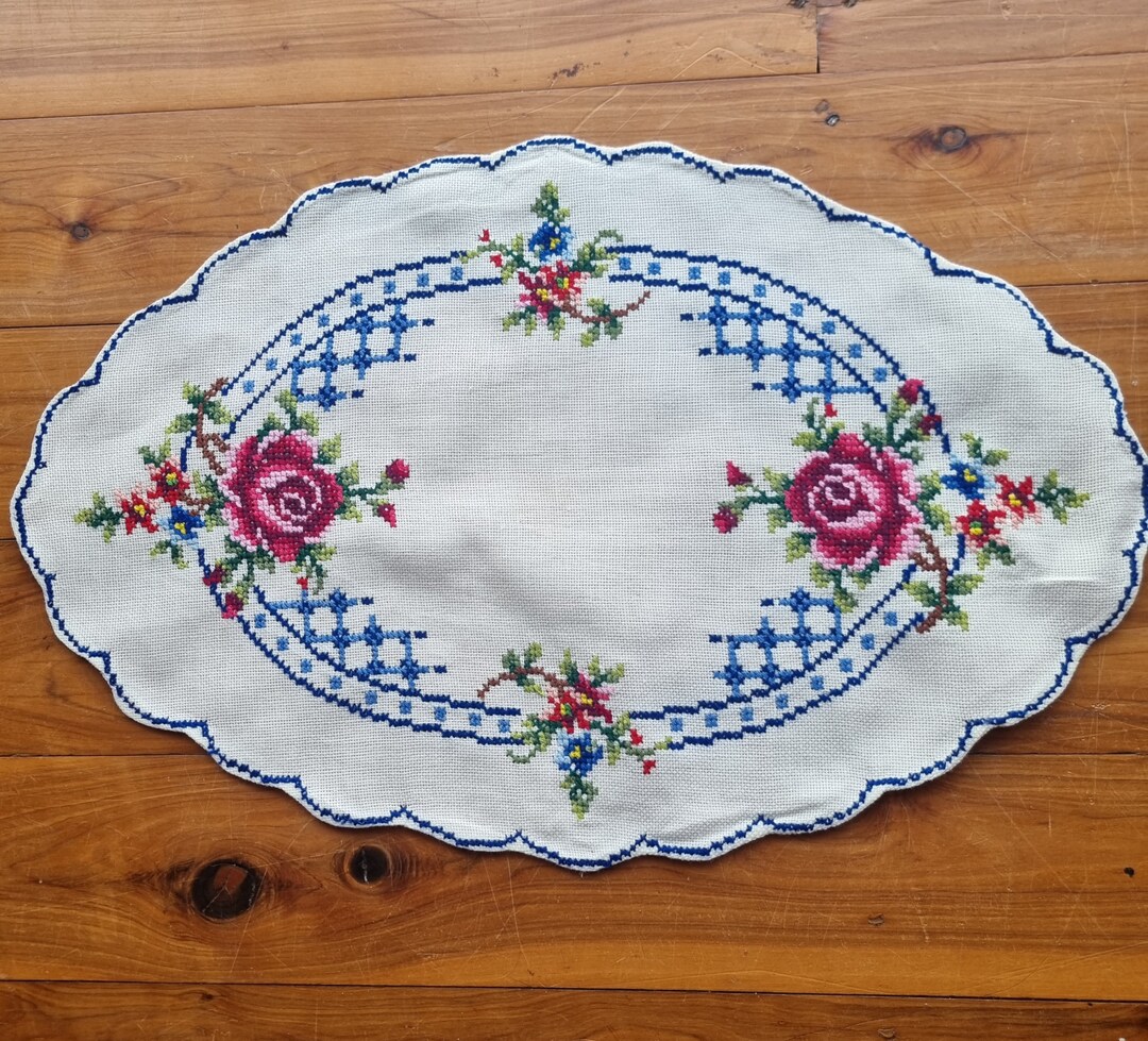 Vintage Oval Cross Stitch Embroidered Doily With Crochet Trim Ivory ...