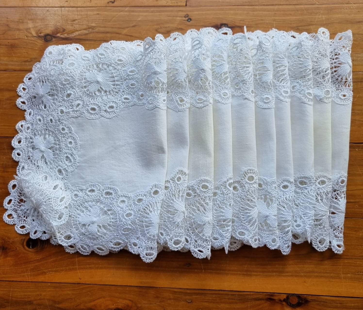 White Lace Doily Placemat Farmhouse Dresser Scarf Table Runner Matching ...