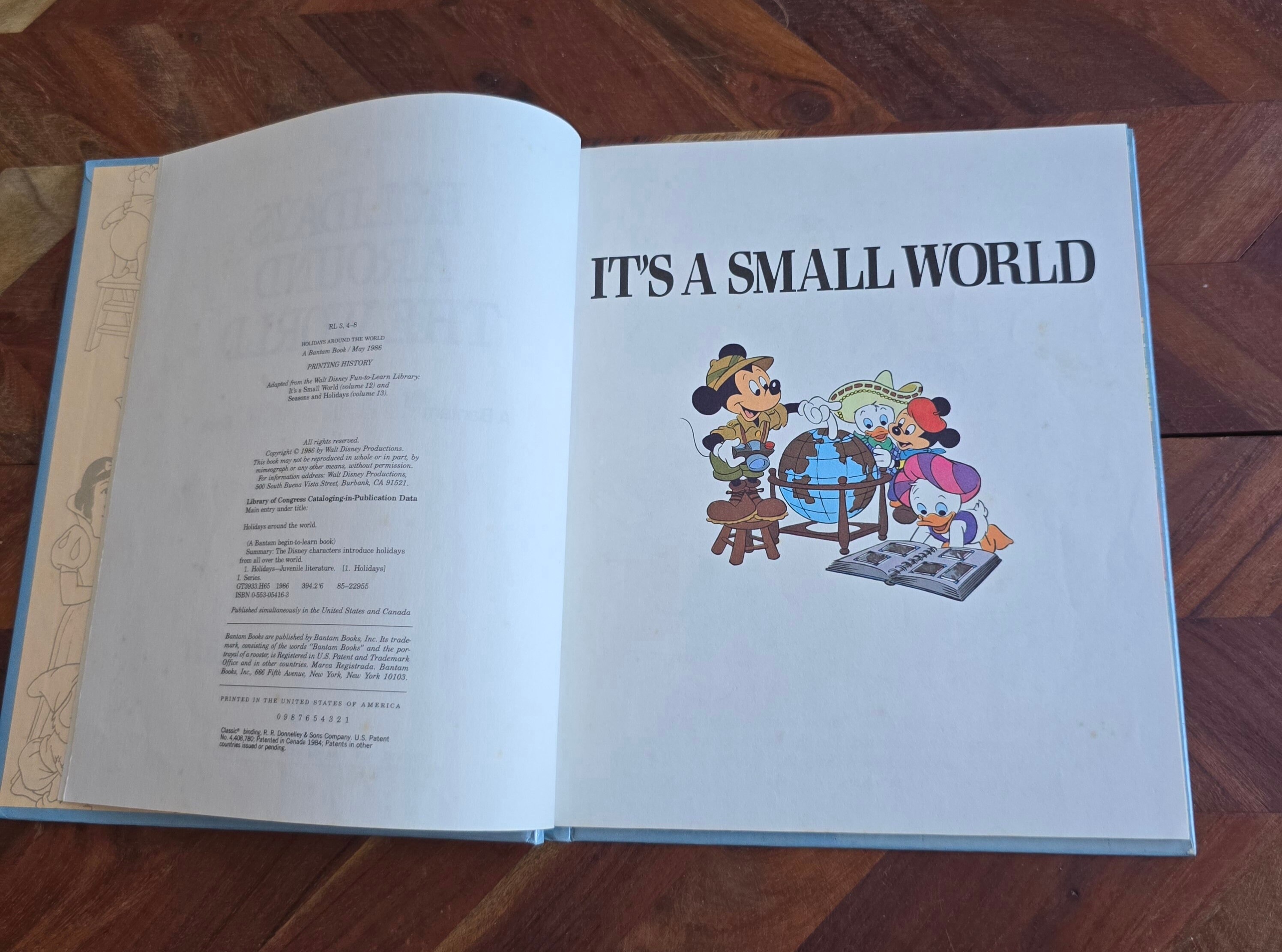 Vintage Children's Book Walt Disneys Holidays Around the World 1986 ...
