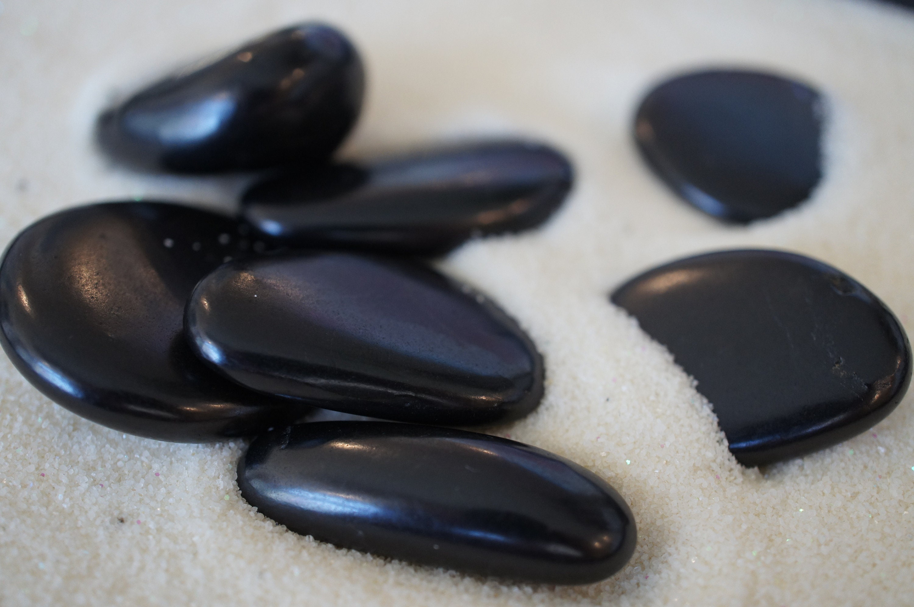 Shungite Tumbled Stone Tumbled Shungite Polished Shungite - Etsy.de