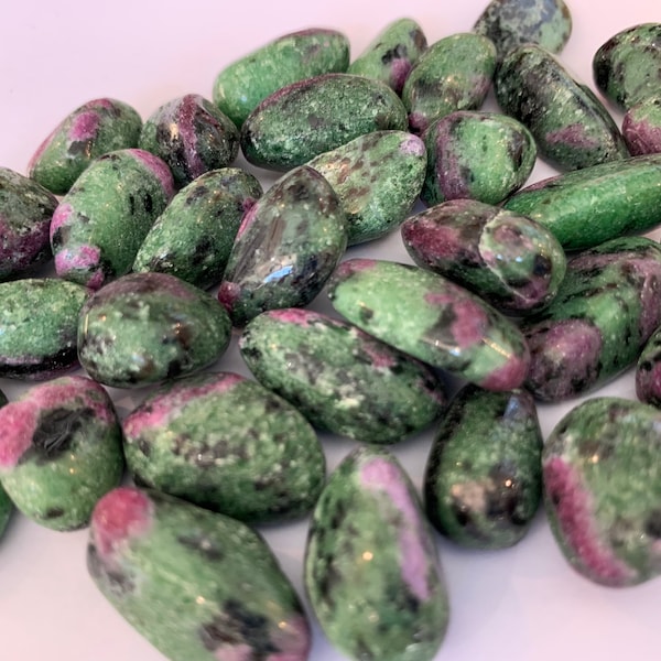 Ruby Zoisite Stone - Etsy