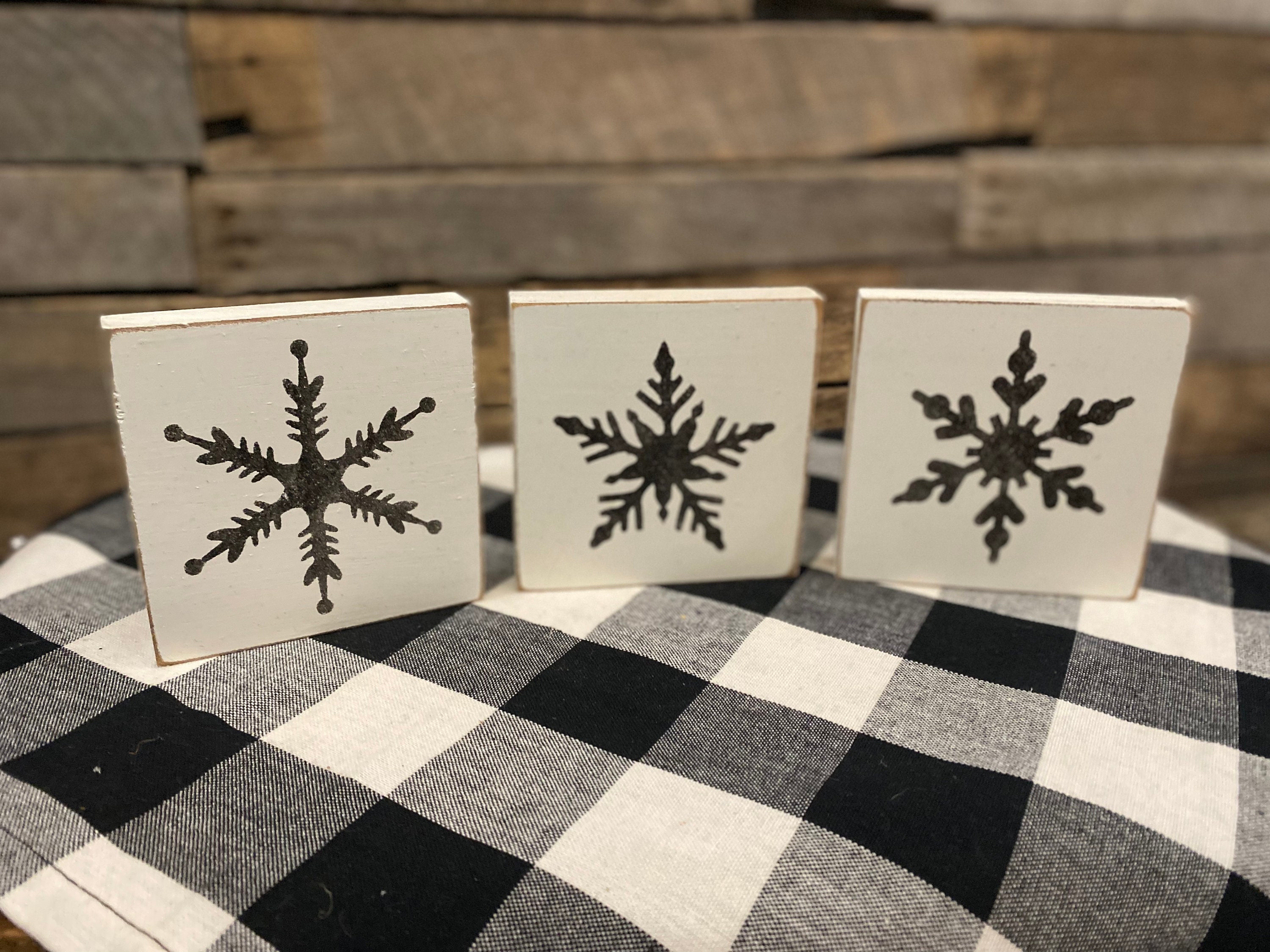 Set of 3 White Snowflake Signs Farmhouse Snowflake Decor - Etsy