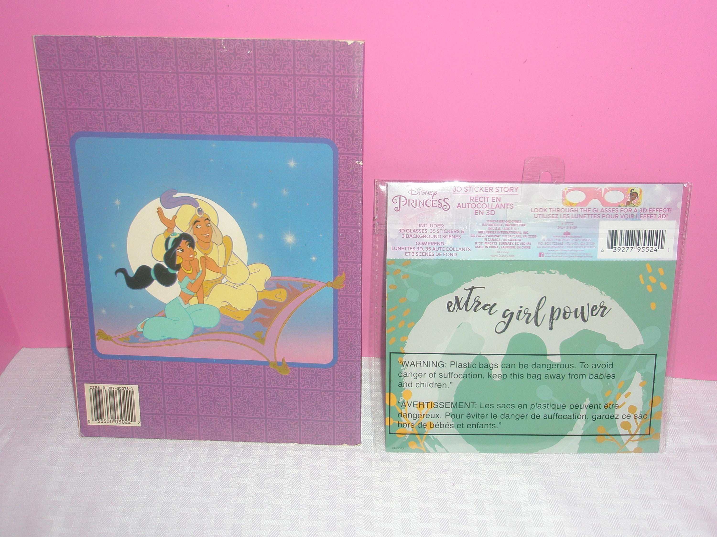 Vintage 1992 DISNEY’S ALADDIN Coloring Book / 2021 Disney’s PRINCESS 3D ...