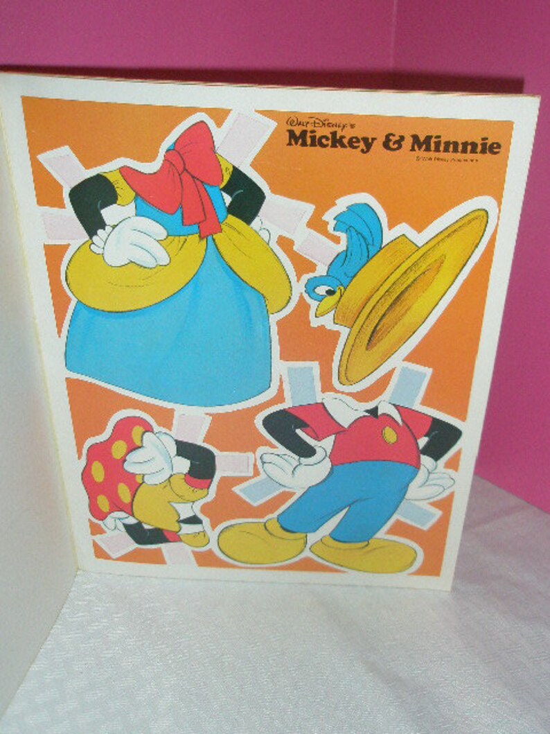 Vintage 1983 Disney’s MICKEY & MINNIE Paper Doll Book / Pre-cut ...
