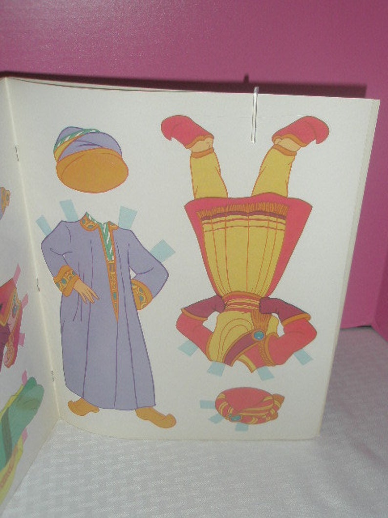 Vintage 1992 DISNEY'S ALADDIN Deluxe Edition Paper Doll Book & 1993 ...