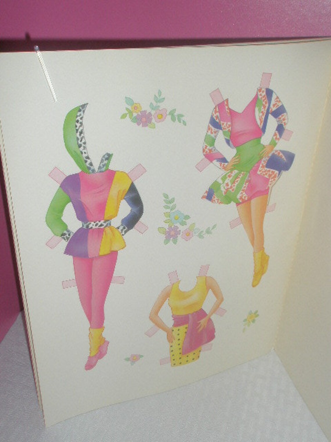 Vintage 1992 BARBIE Paper Doll Book / 4 Pre-cut 1990's Fashion Clothes ...
