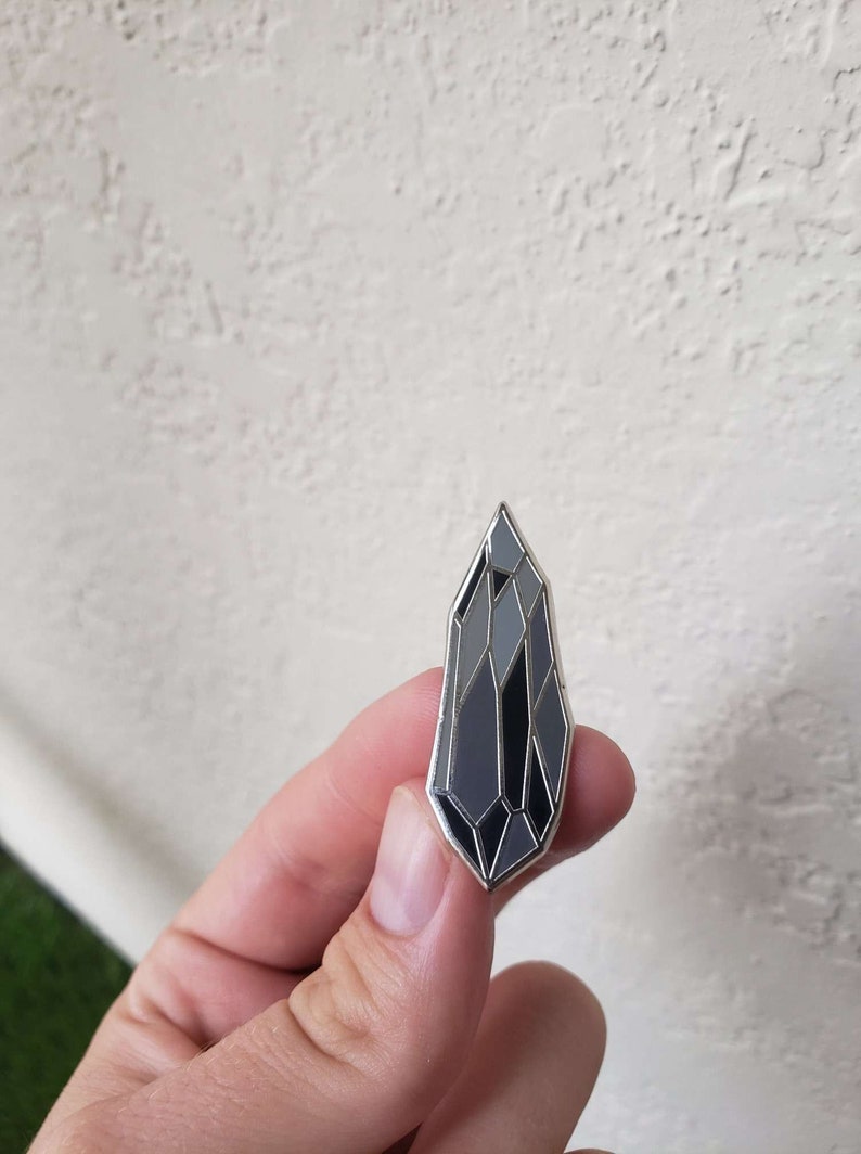 Black Kyber Crystal Pin - Etsy