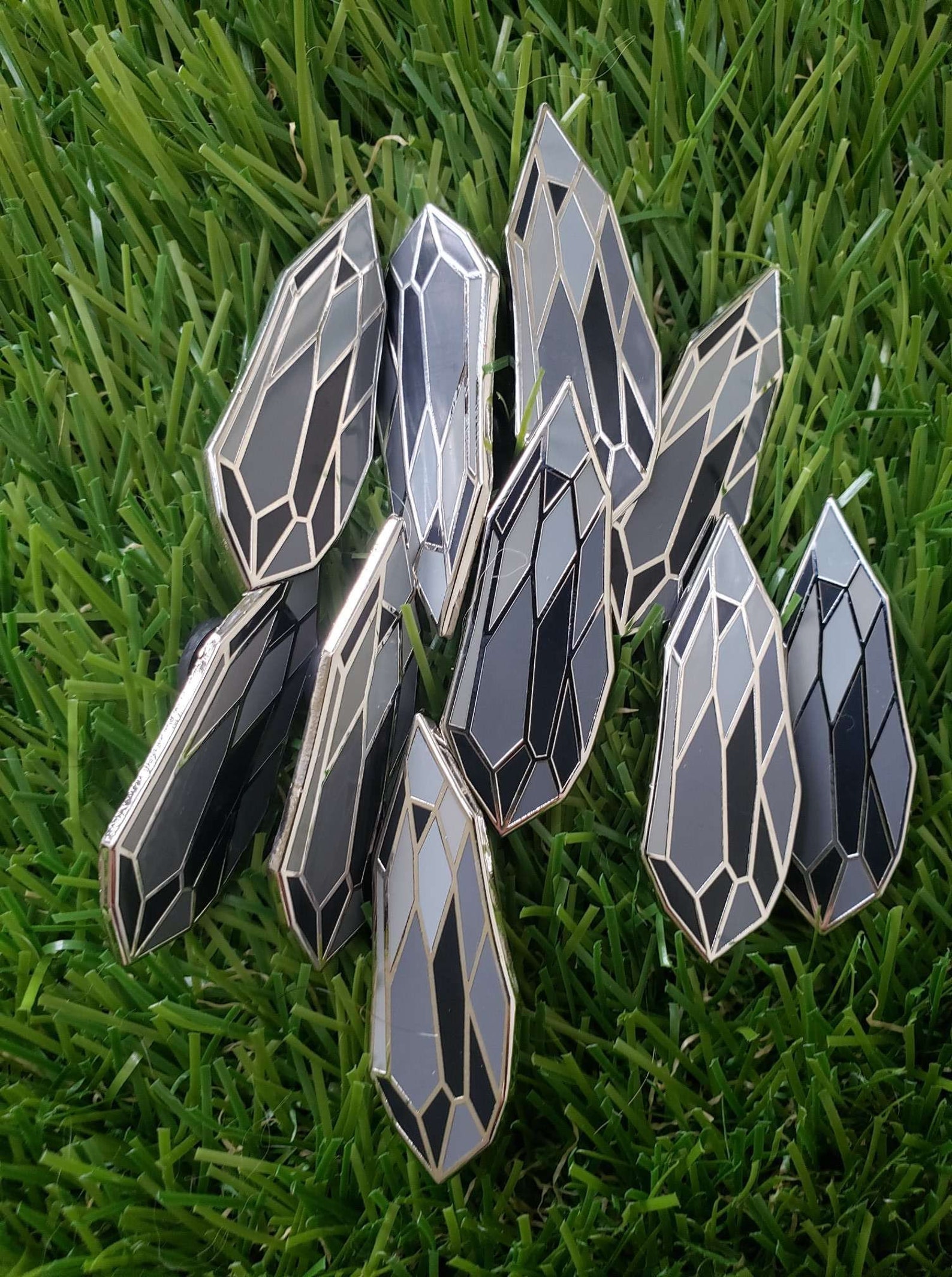 Black Kyber Crystal Pin - Etsy