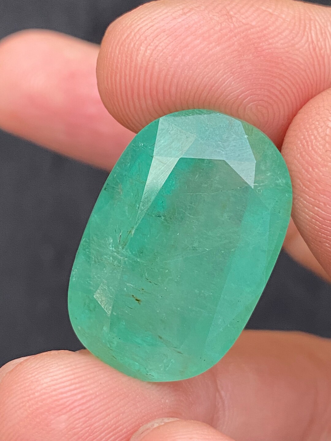 48 Carats Big Natural Vivid Colour Loose Emerald From Chitral Pakistan ...
