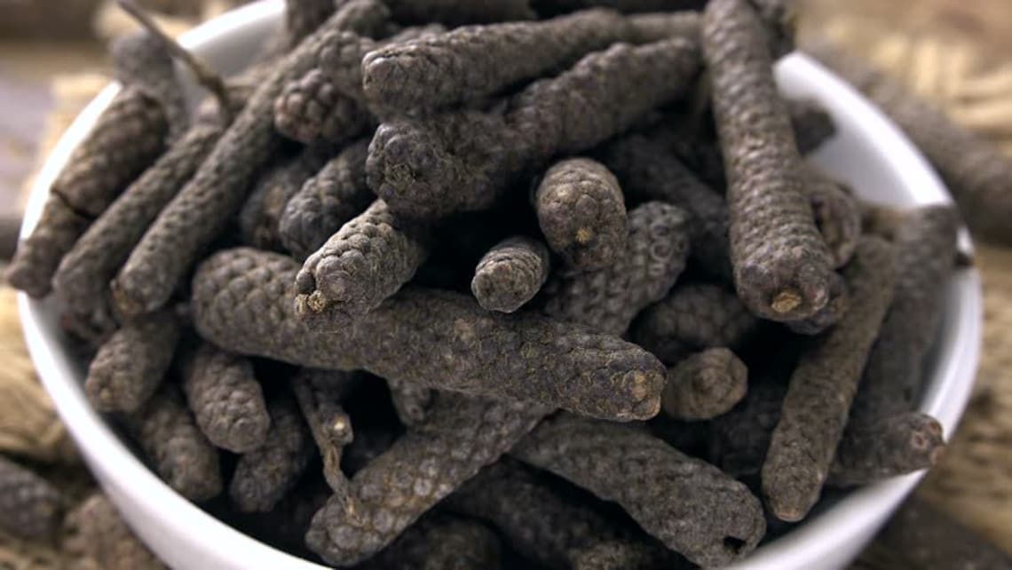 Long Pepper, Piper Longum, Pipali, Pippali, Peepali Indian Organic and ...