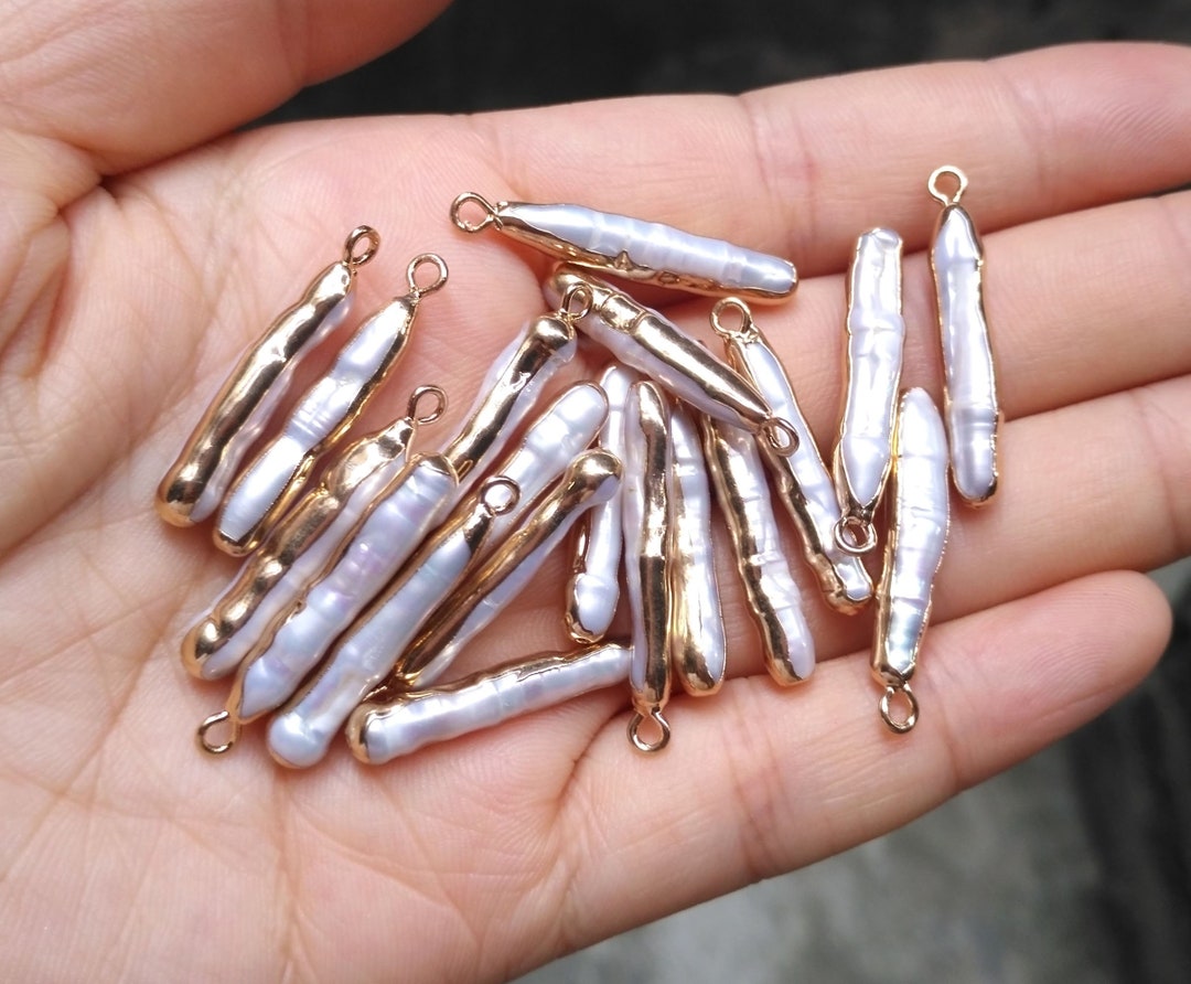 4-7x25-35mm Stick Pearl Charm, Gold Color Plated, Biwa Pearl Pendants ...