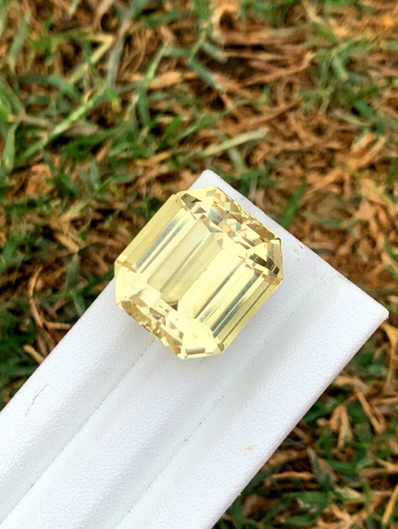 Natural Kunzite Loose Gemstone , Beautiful Yellow Color Kunzite Stone ...
