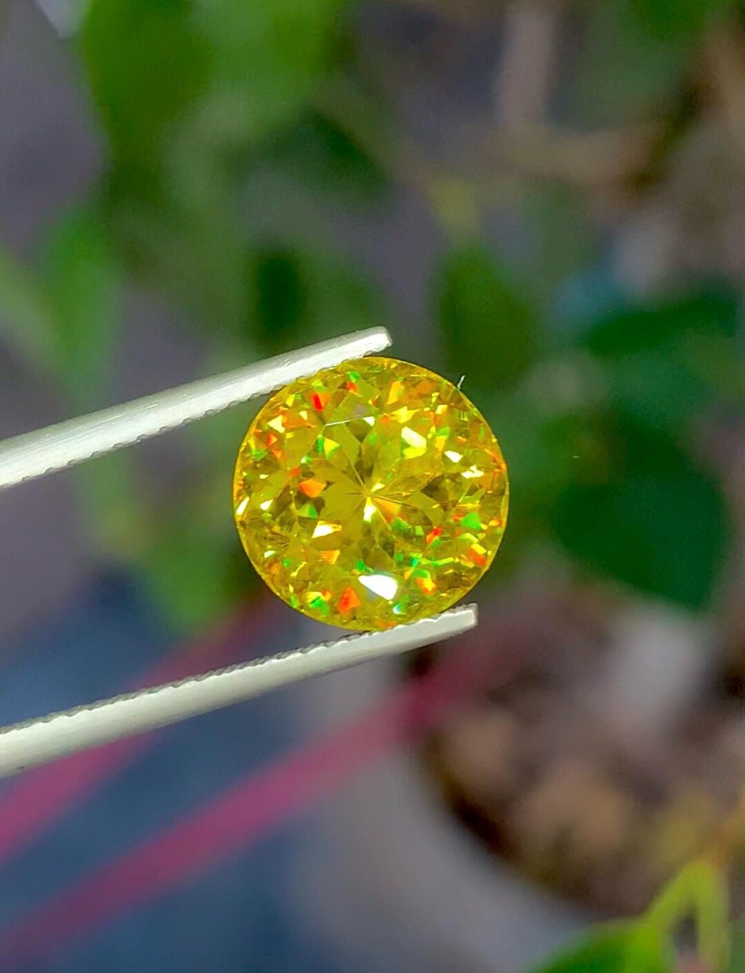 Perfection in Every Facet | Fire, Sparkle, Luster & Color, the ...