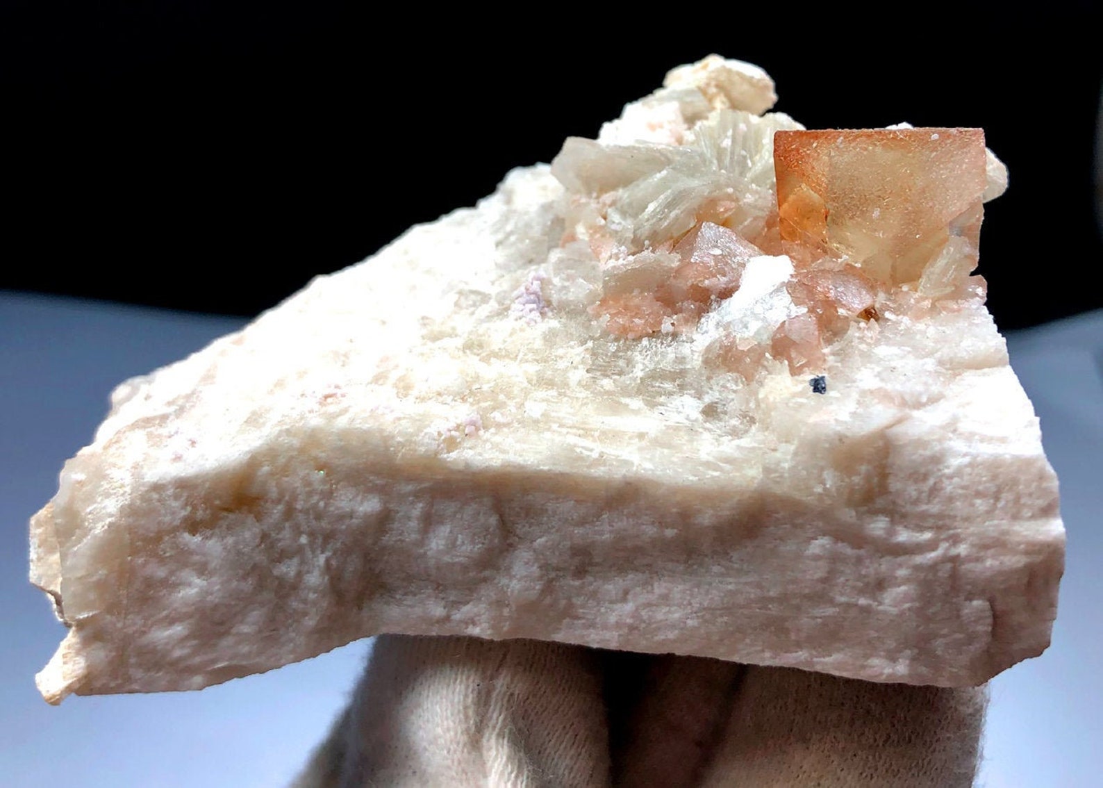 Topacio , Cristal de topacio natural en Feldspar Mineral Specimen 178 g ...