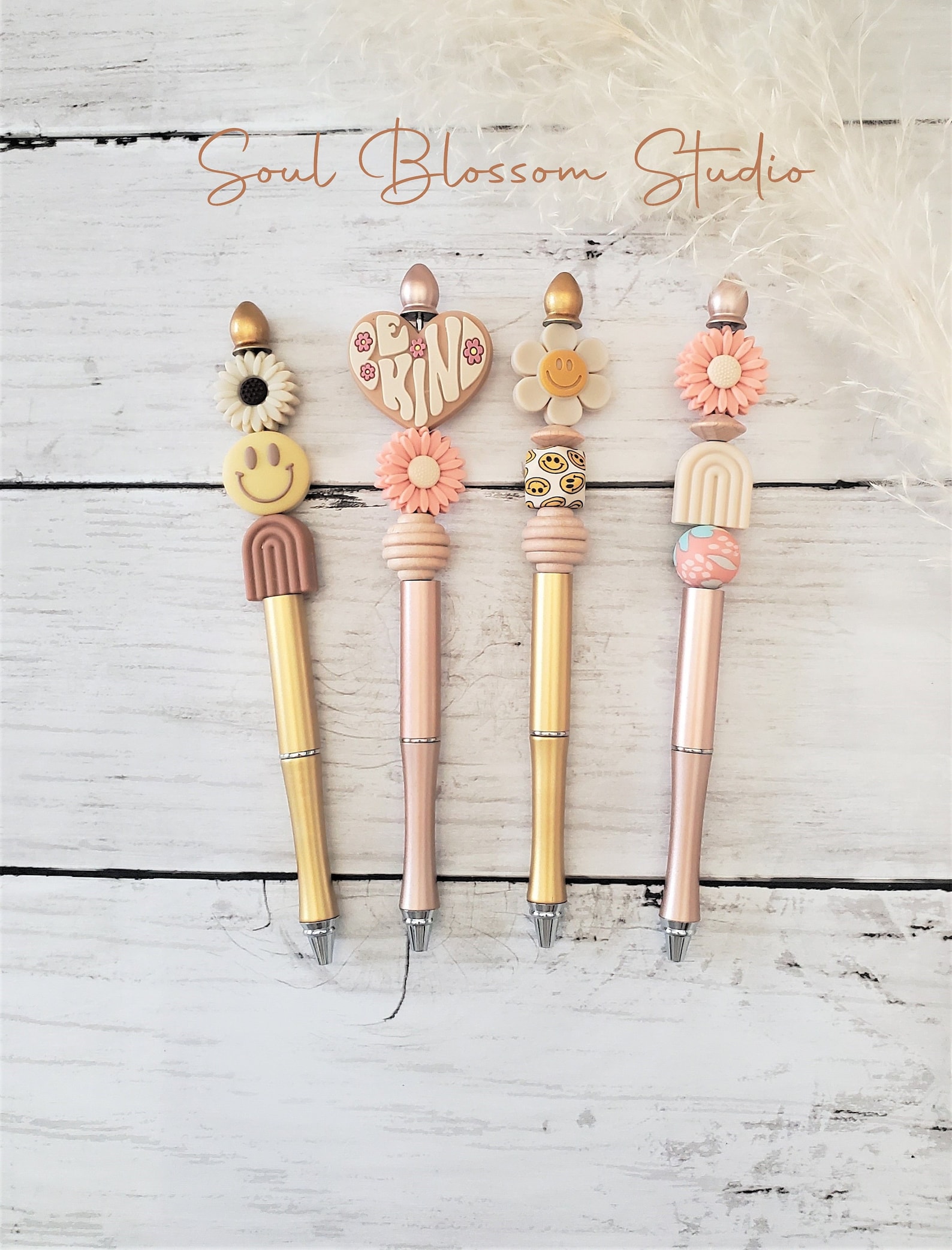 Be Kind Daisy Beaded Pens, Boho Beaded Pen Smiley Face Rainbow Daisy ...