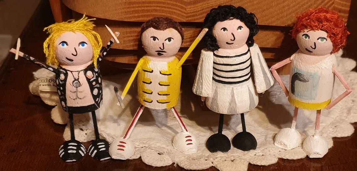 Queen Figurines Wood Turning Queen Gifts Queen Band - Etsy